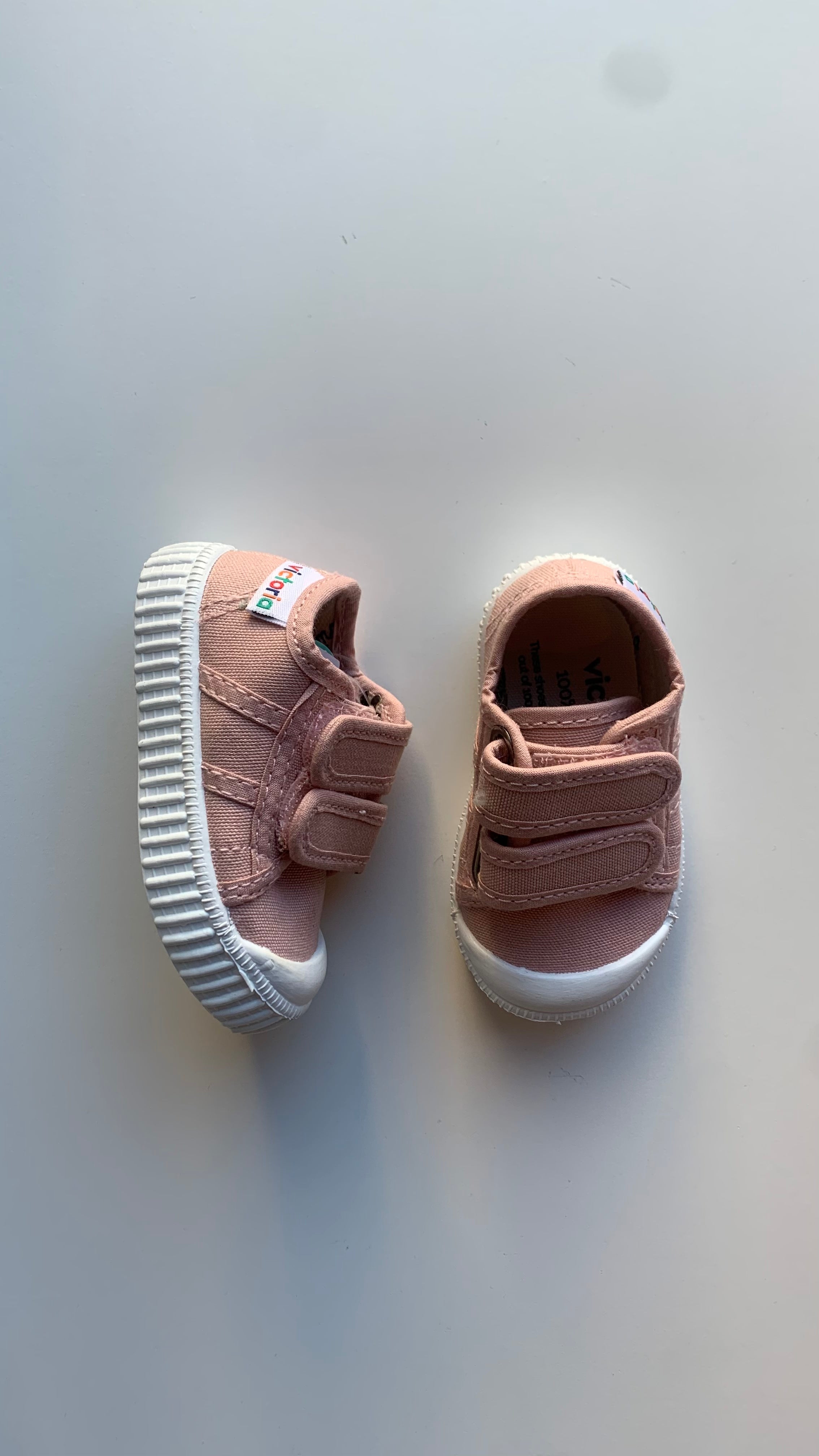 Victoria Shoes Velcro Sneaker | Skin | Marigold Modern Kids